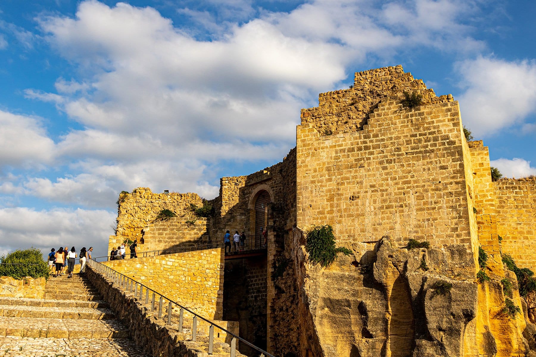 La Costera, historia y tradición en el interior de Valencia