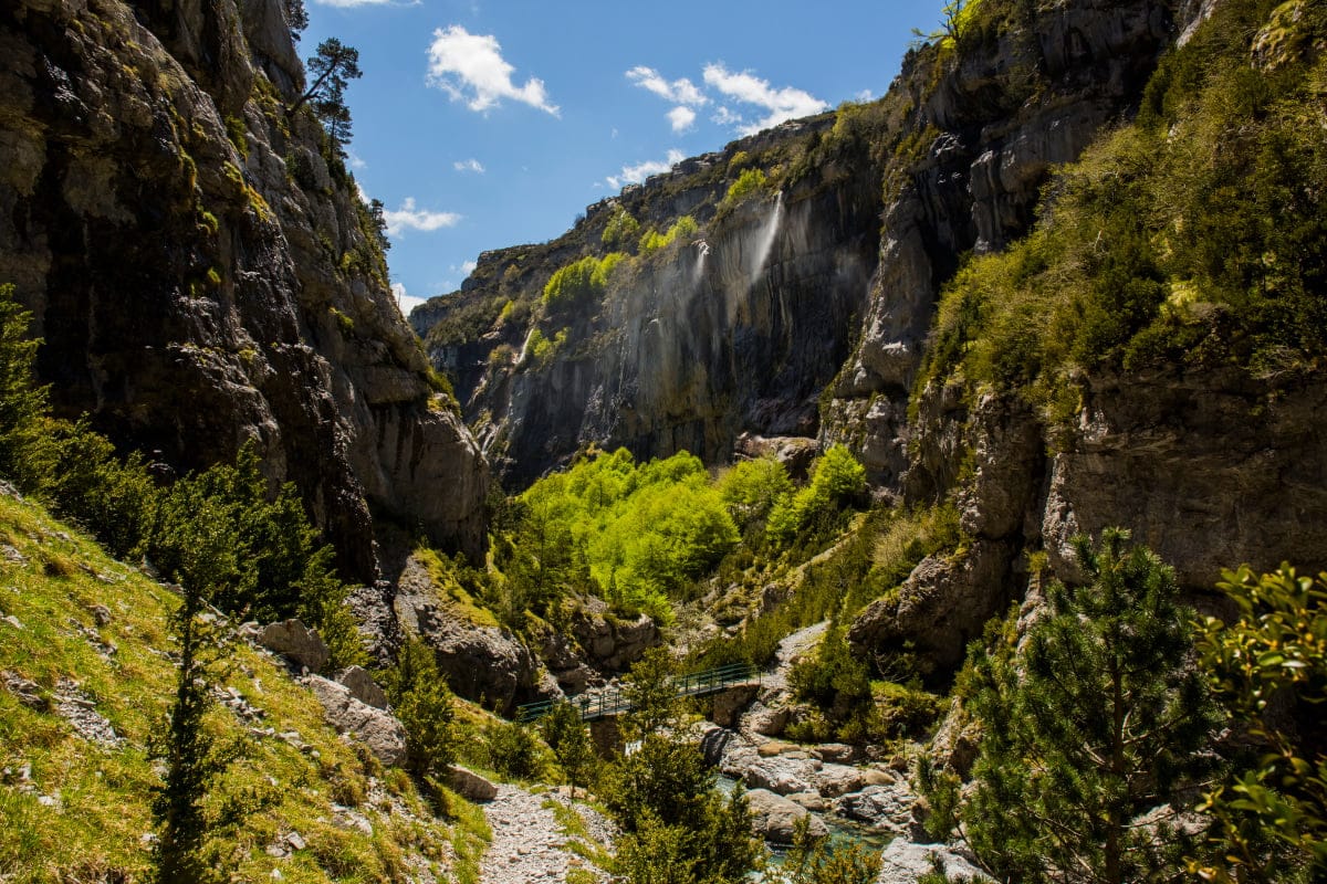 Descubriendo la ruta del Cinca: paisajes y pueblos a lo largo del río